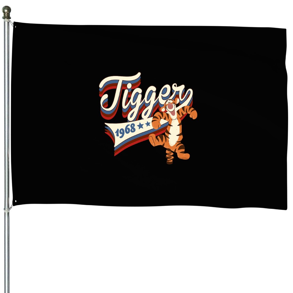 Disney Winnie the Pooh Americana Tigger Collegiate 1968 House Flags ...