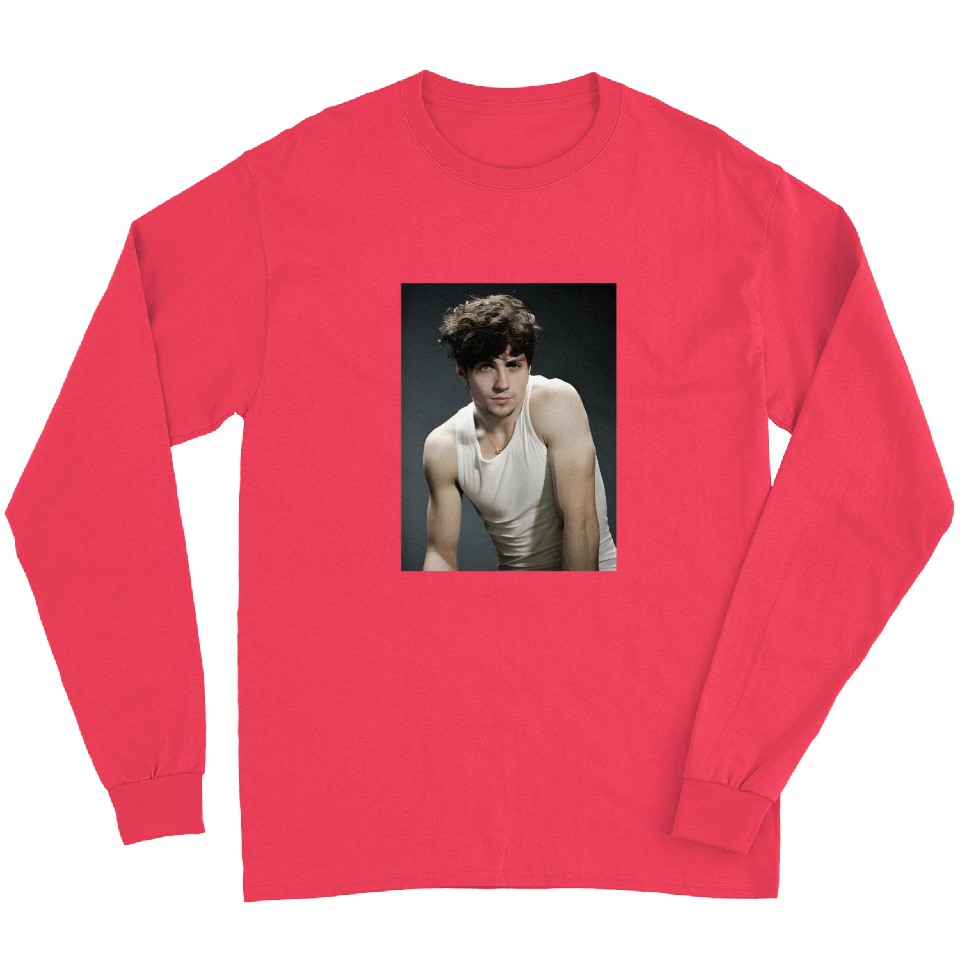 Aaron Taylor Johnson Long Sleeves | ID 23129772 by Ben Horowitz | Printblur
